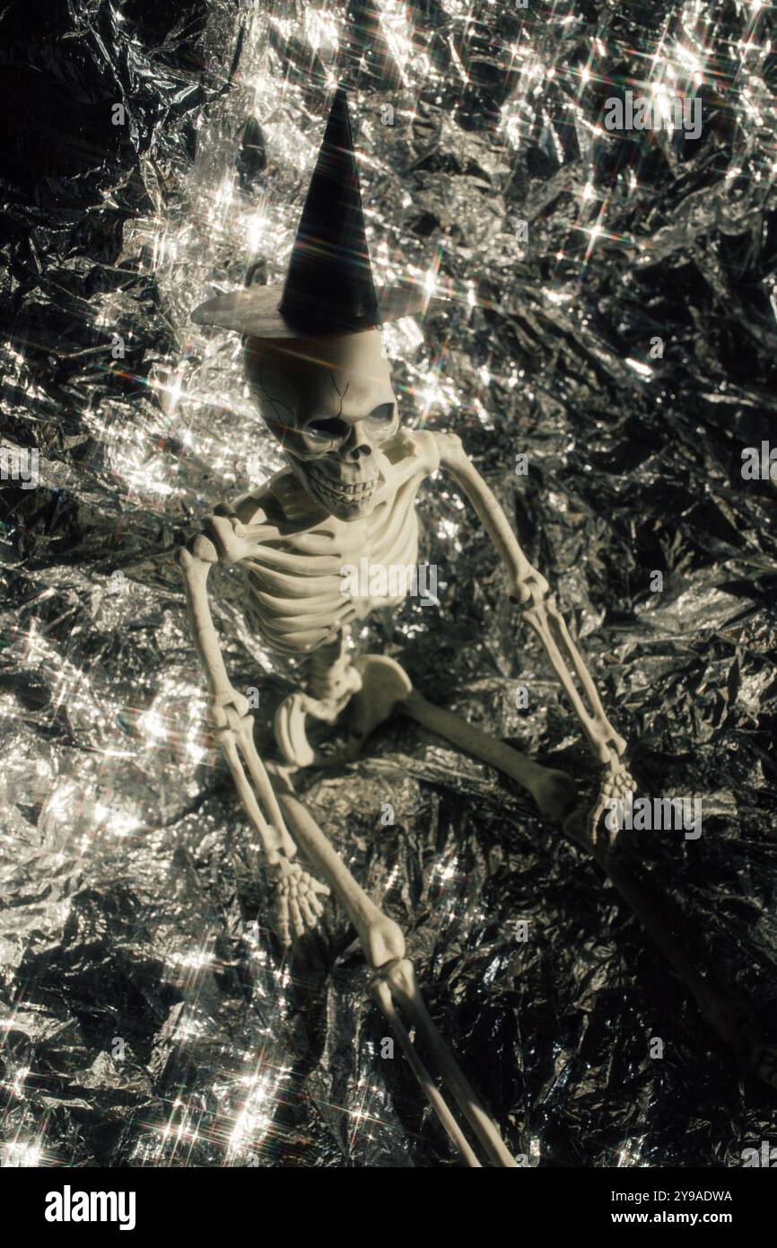 Glamorous witch hi-res stock photography and images - Alamy