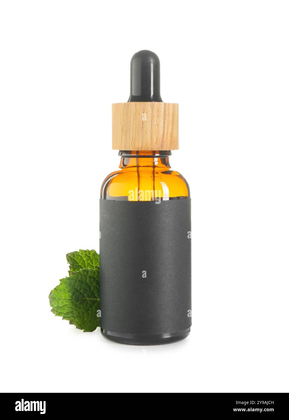 Bottle of tincture and mint isolated on white Stock Photo - Alamy