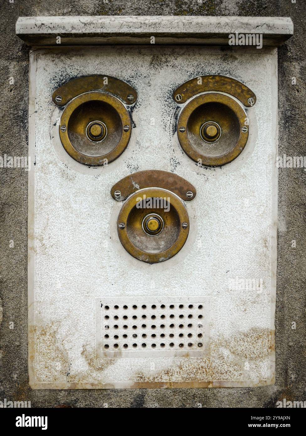 Intercom buzzer hi-res stock photography and images - Alamy