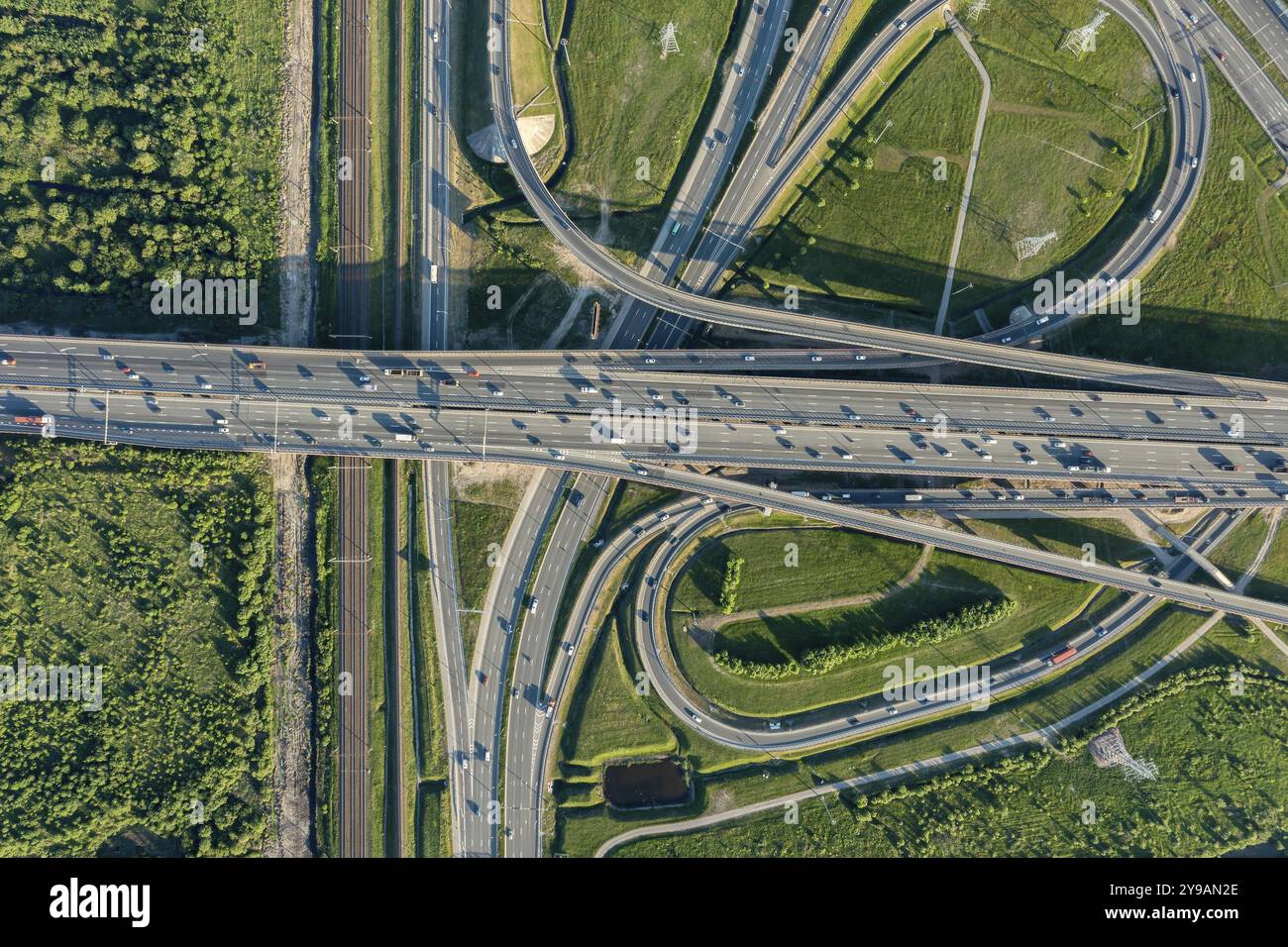 Intersection roads on streets hi-res stock photography and images - Alamy