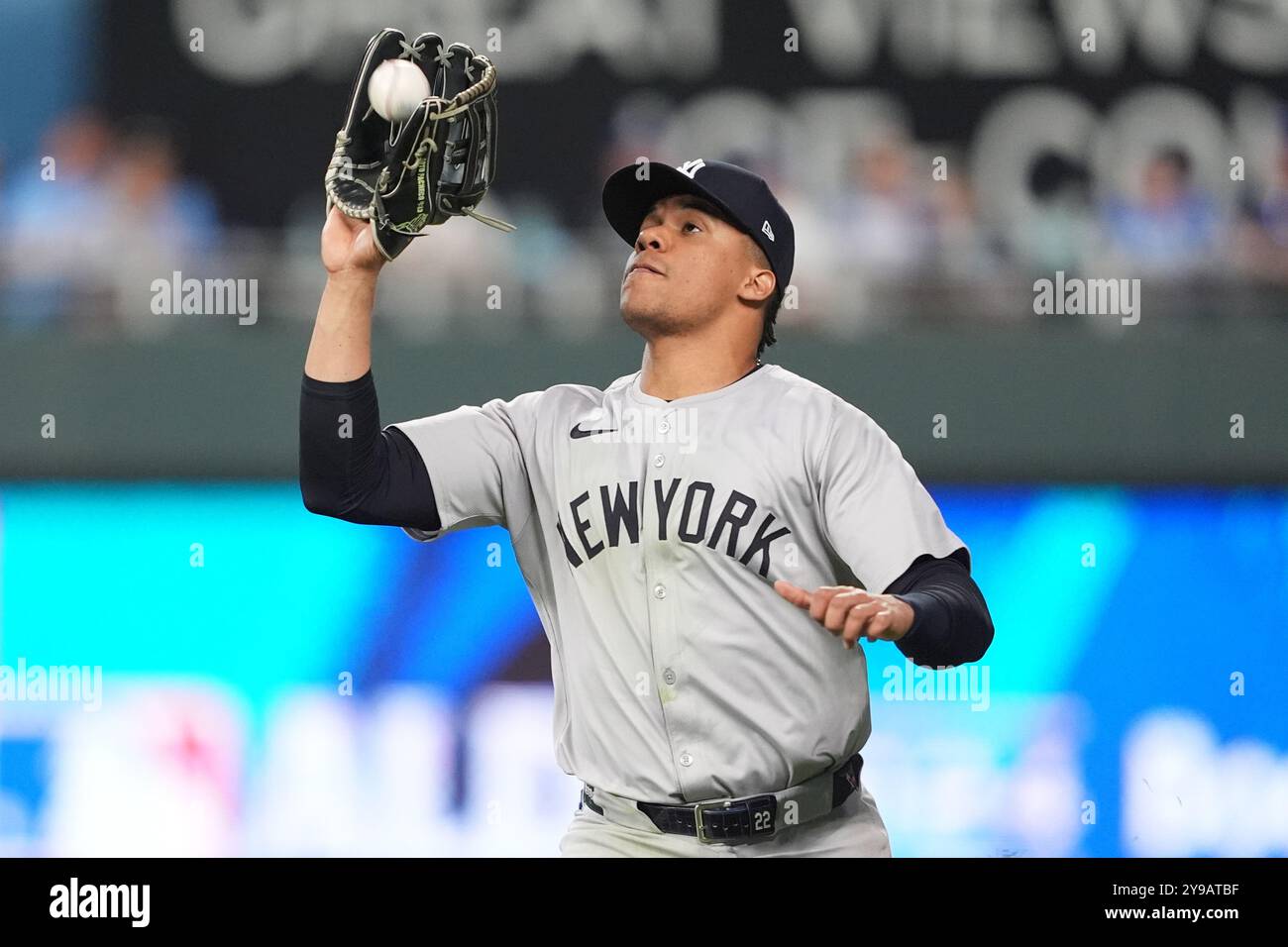 Aaron judge catch hi-res stock photography and images - Alamy
