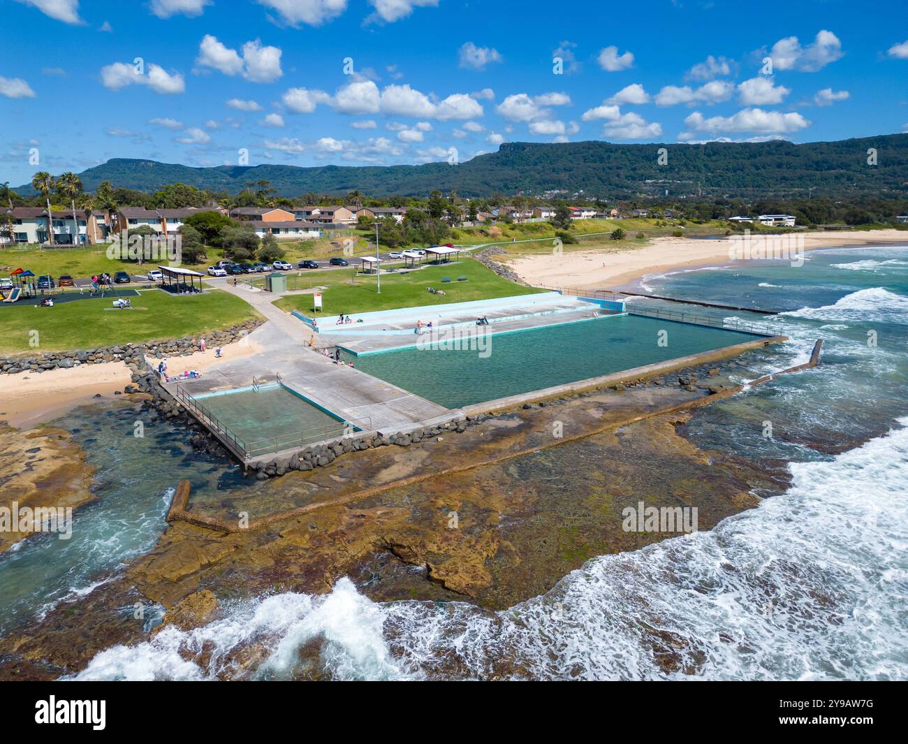 Bellambi rock pool hi-res stock photography and images - Alamy