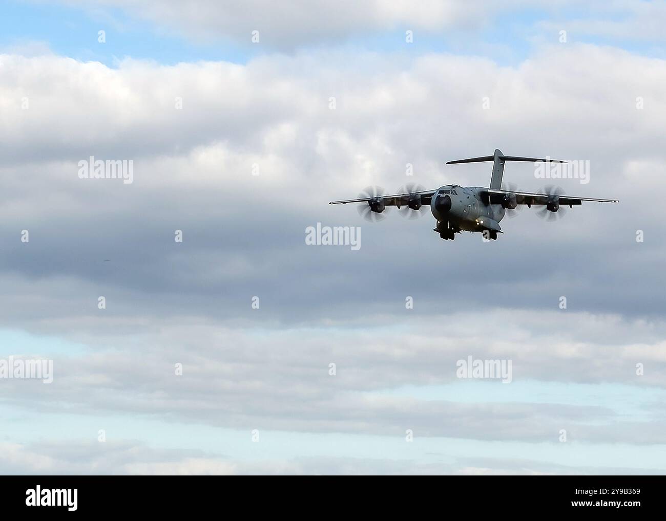 RAF A400M Atlas landing at RAF Brize Norton photo by Chris Wynne Stock ...