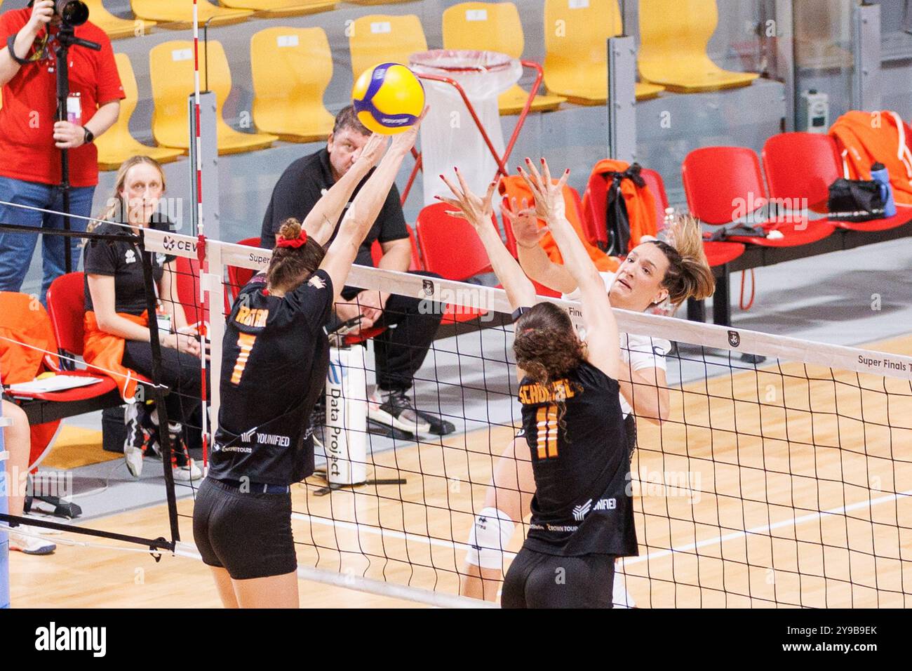 Amelie Rotar of Roma Volley Club, Marie Scholzel of Roma Volley Club ...