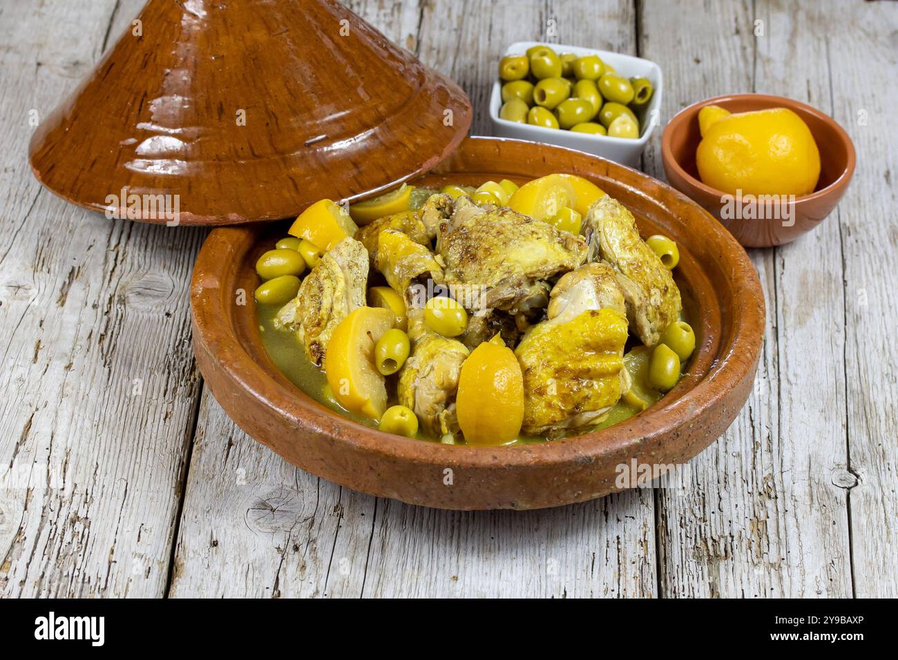 Chicken tagine with lemon and olives Stock Photo - Alamy