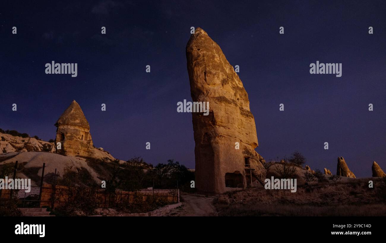 Unique rock feature hi-res stock photography and images - Alamy