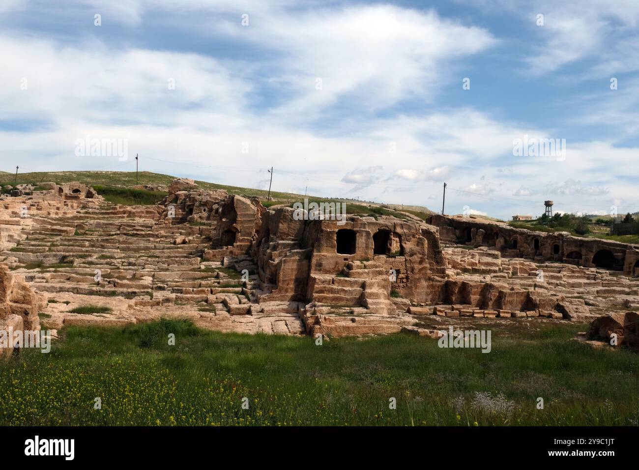 Dara ancient cave city mesopotamia hi-res stock photography and images ...