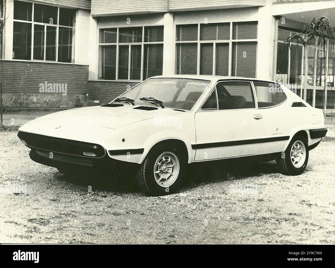 Fiat 128 Pulsar 1300 - Vintage press car advertising Stock Photo - Alamy