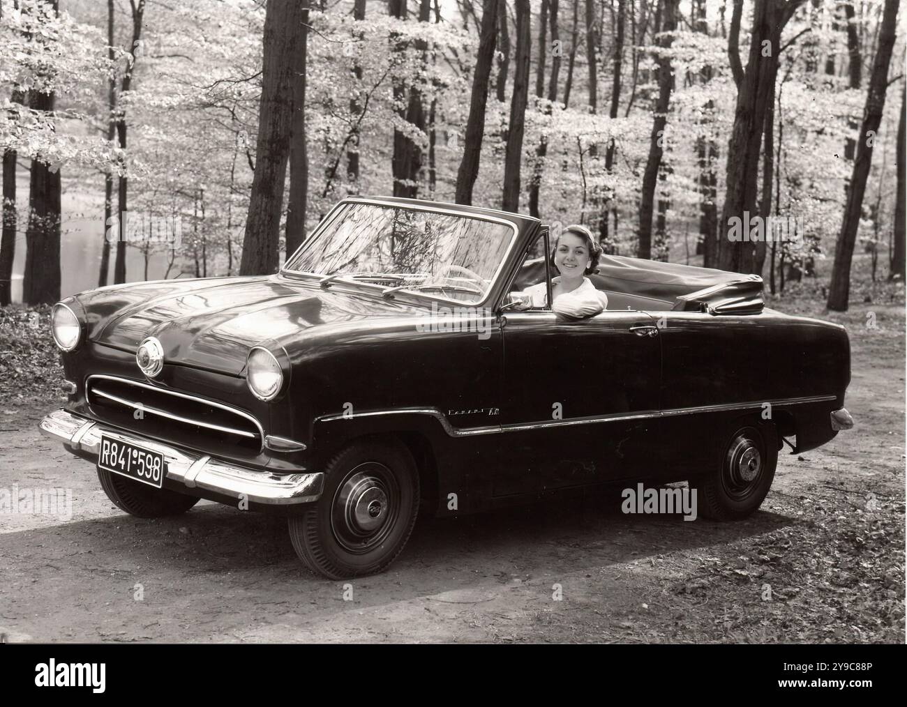 Ford Taunus 15M Cabrio P1 (1955-57) - Vintage press car advertising ...