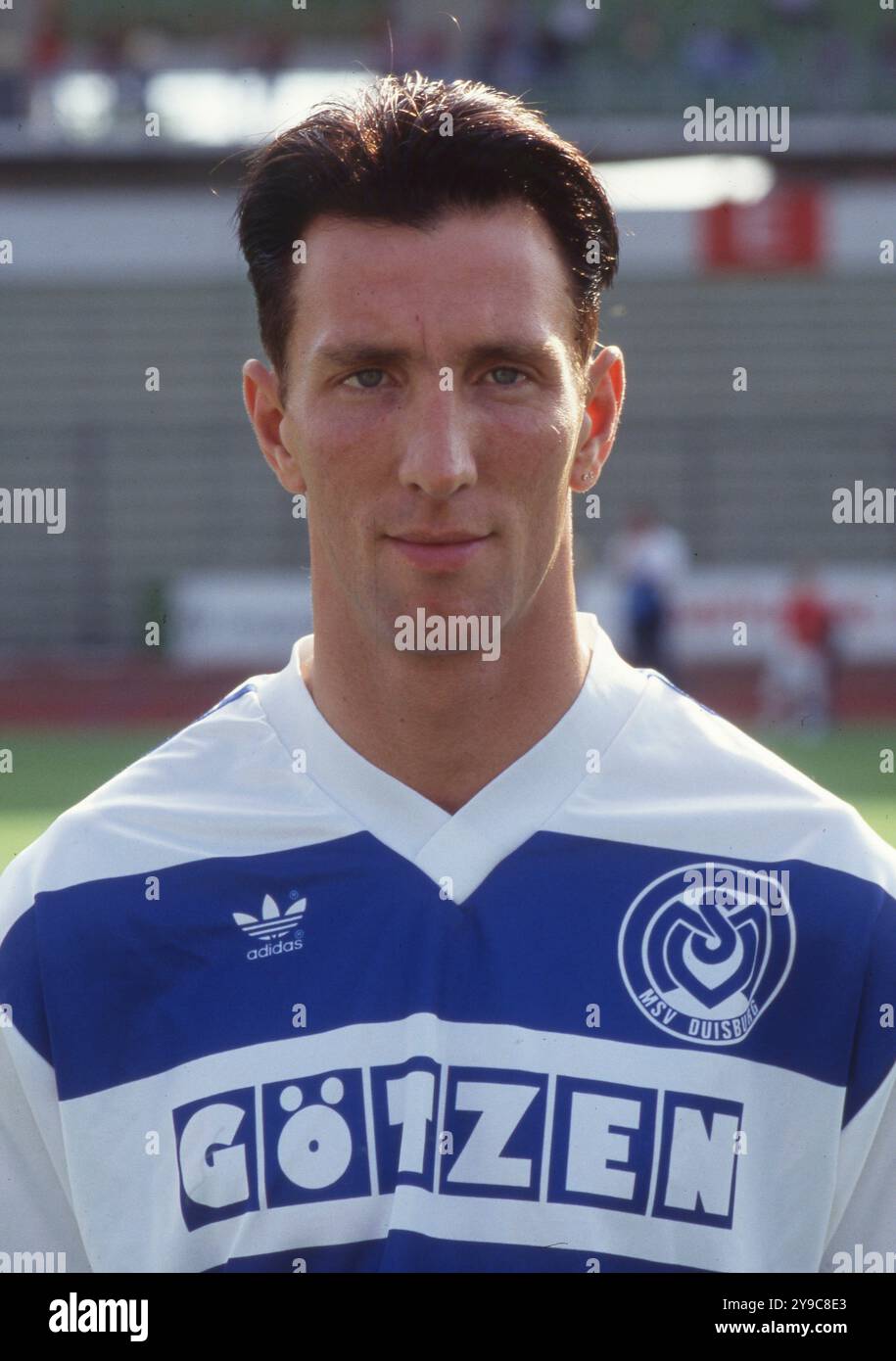 Duisburg, Deutschland. 10th Oct, 2024. firo : Football: Football ...