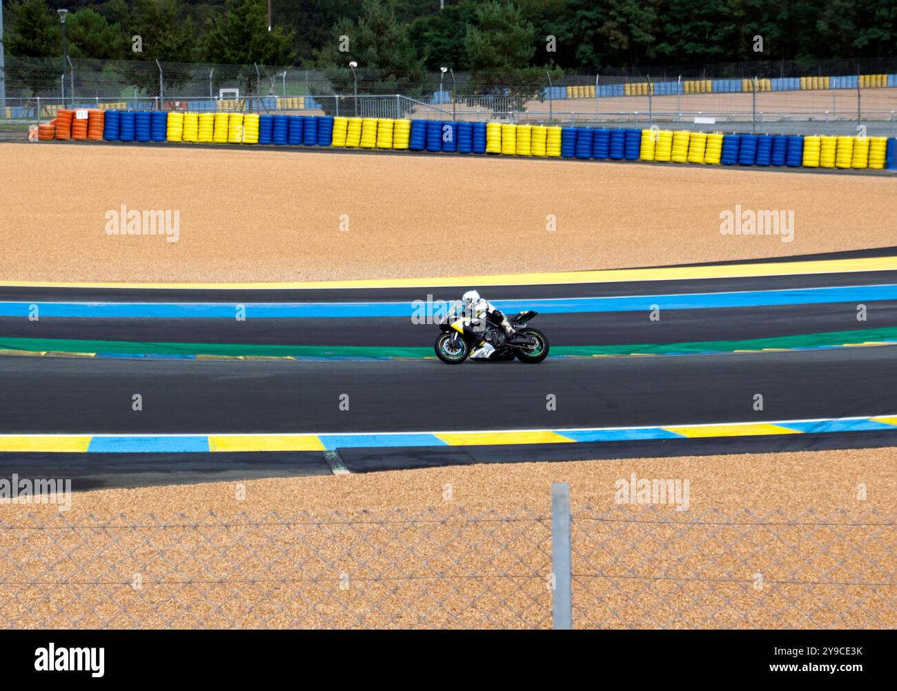 Motorcycle open practice track session on the The Bugatti Circuit ...