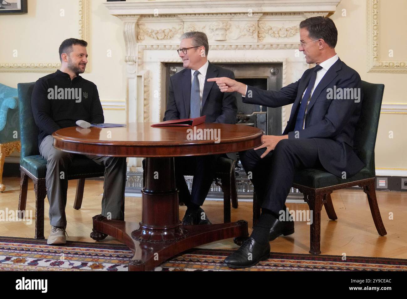 Ukrainian President Volodymyr Zelensky (left), Nato Secretary General ...