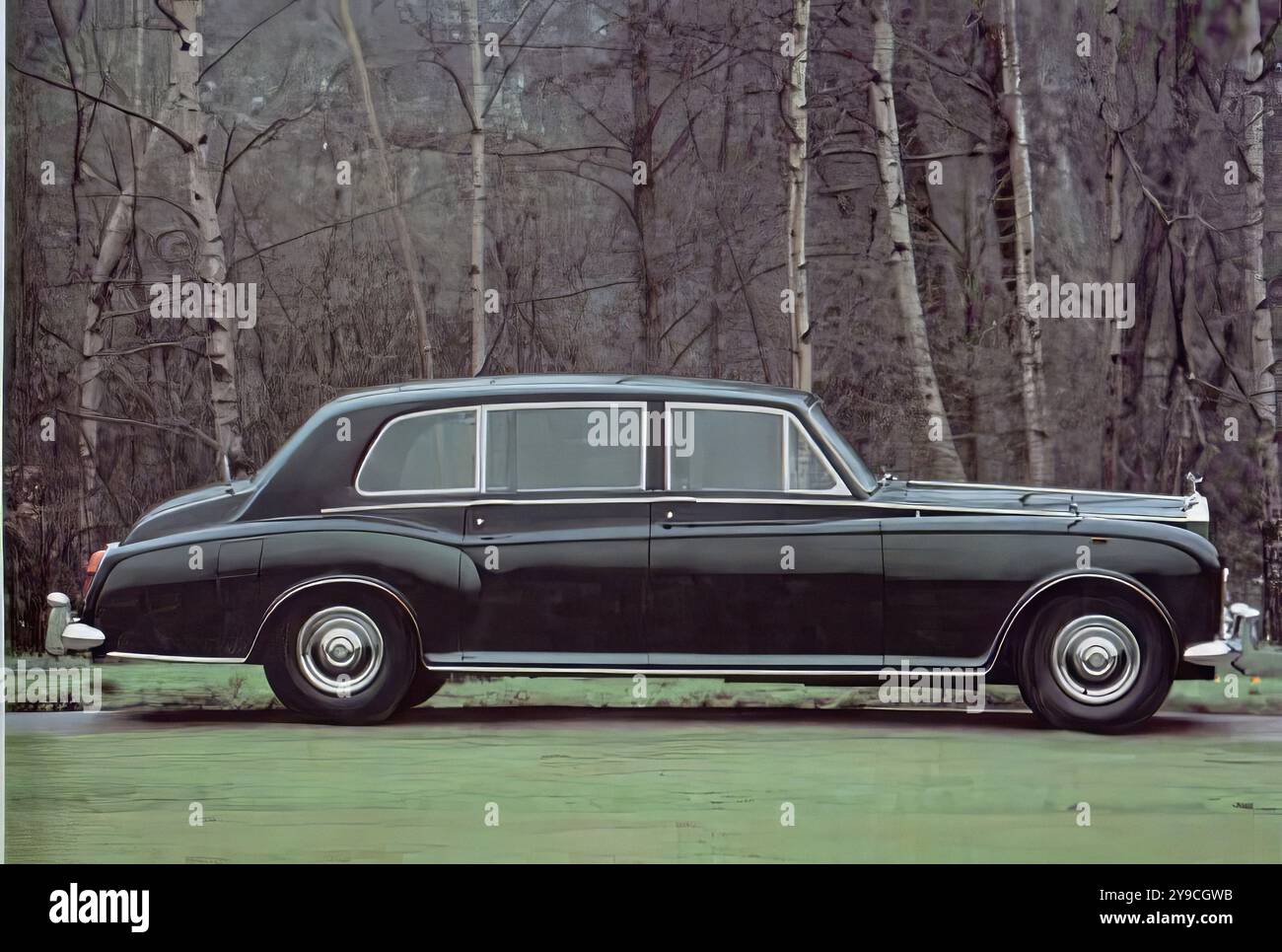 Rolls-Royce Phantom VI Limousine (1977) - Vintage press car advertising ...