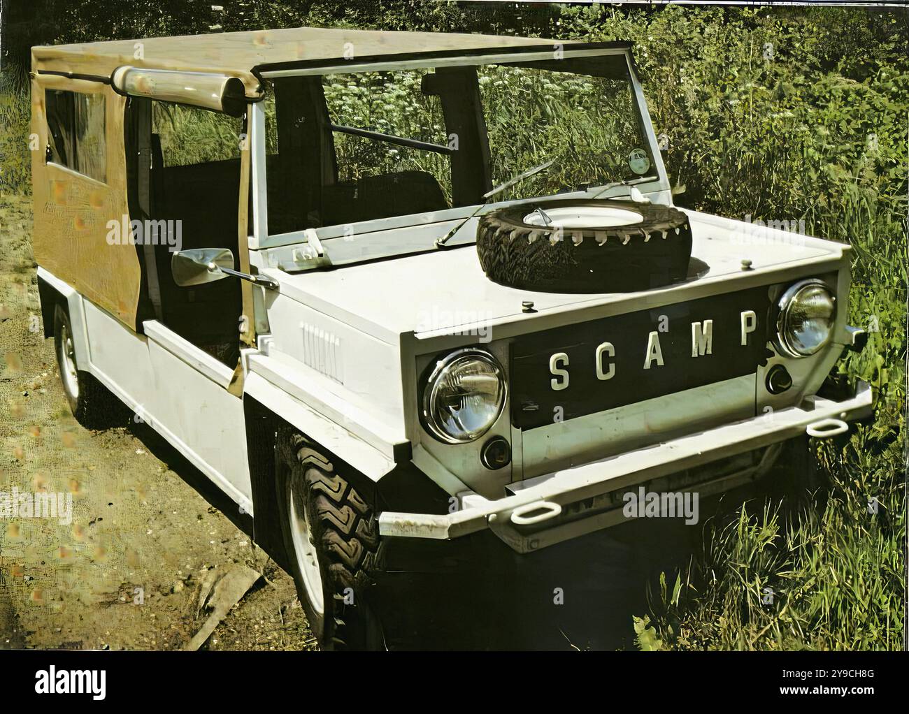 Advertising kit hi-res stock photography and images - Alamy