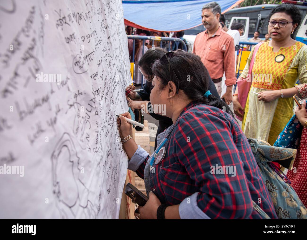 Kolkata, West Bengal, India. 9th Oct, 2024. Junior doctors continued ...