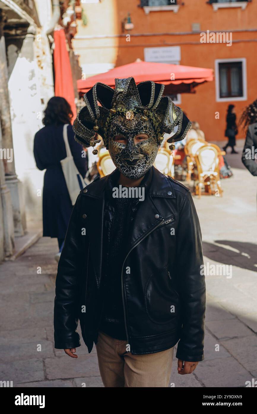 Plague doctor mask, typical mask of the Venetian carnival, Italy. High ...