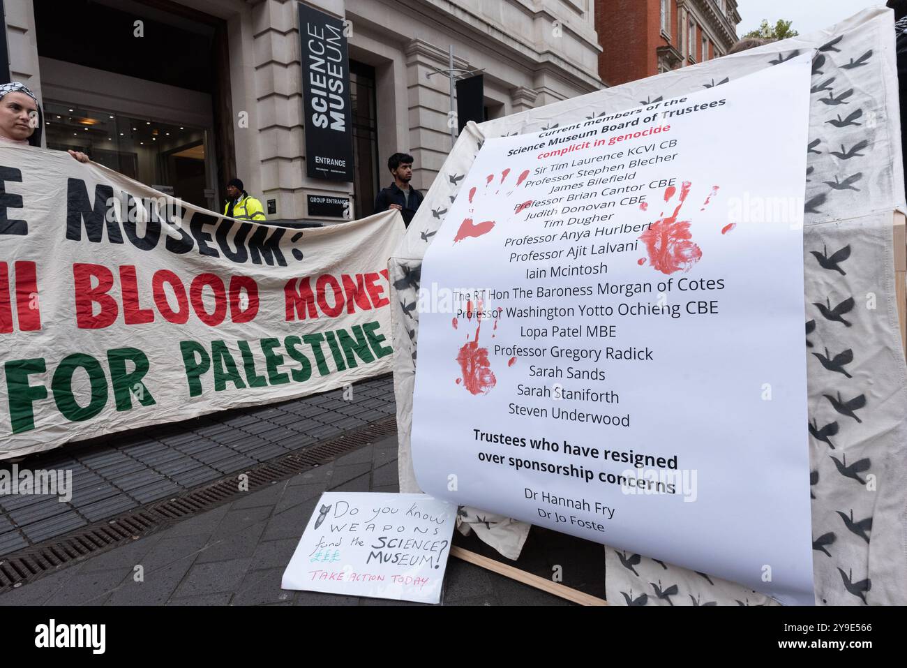 London, UK. 10 October, 2024. Activists from Parents For Palestine ...
