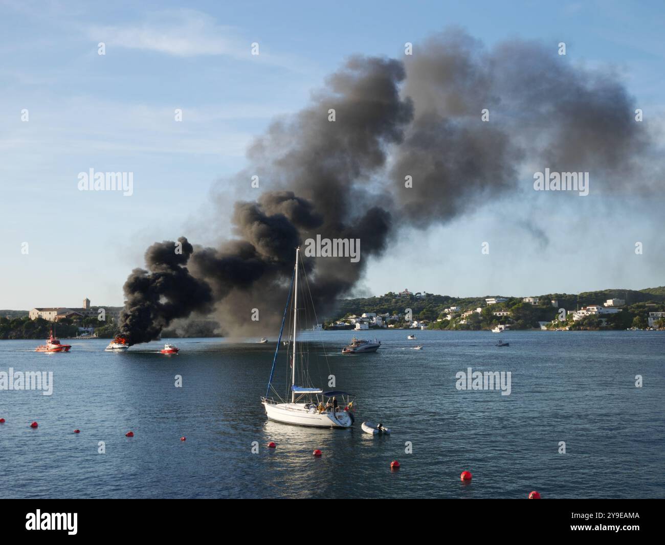 Cabin cruiser fire hi-res stock photography and images - Alamy
