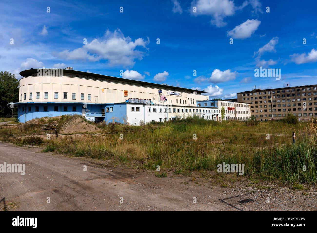 Prora ist ein Ortsteil der Gemeinde Binz auf Rügen. Er liegt direkt an ...