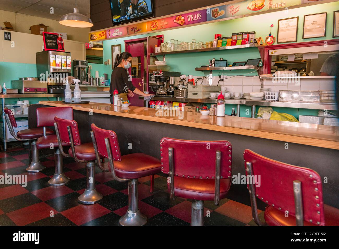 Stools diner counter hi-res stock photography and images - Alamy