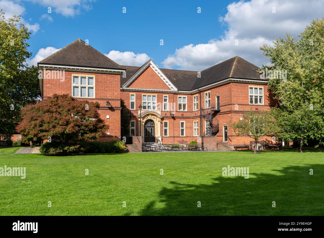 Old Library and Estates Management Building, University of Reading ...