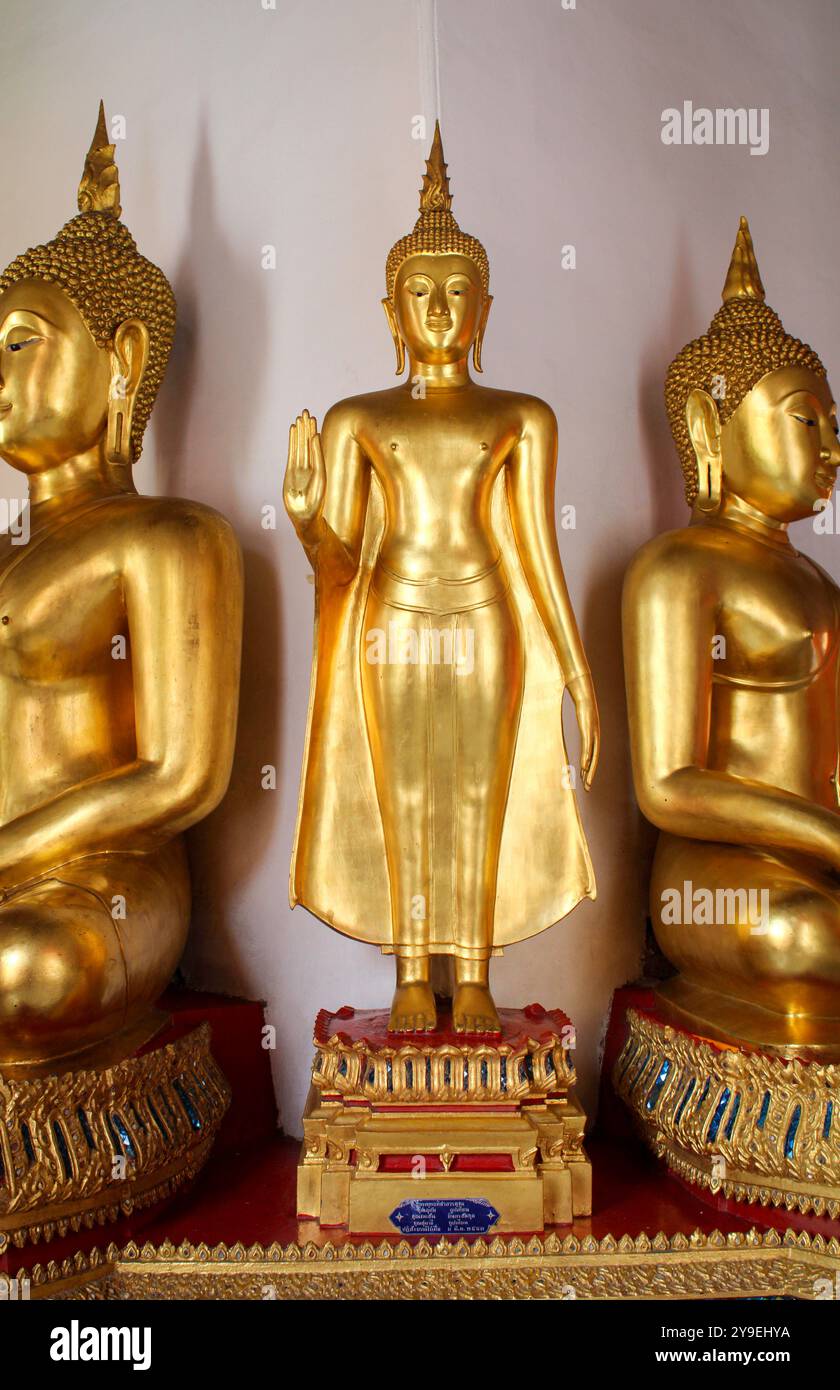 Bangkok. Wat Mahathat Yuwaratrangsarit, a Buddhist temple. It is one of ...