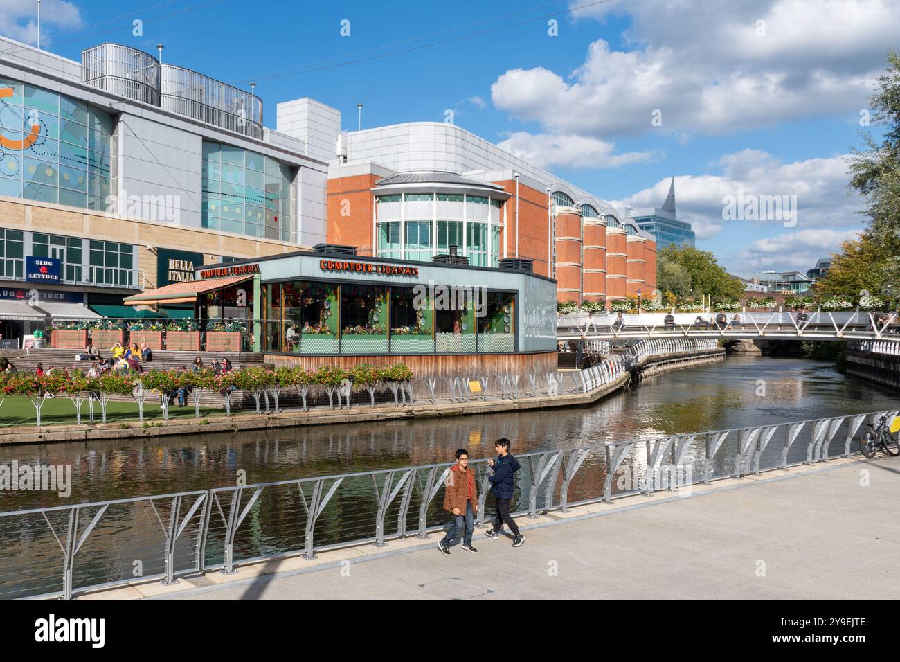 The Oracle riverside restaurants and pubs by the river Kennet in ...