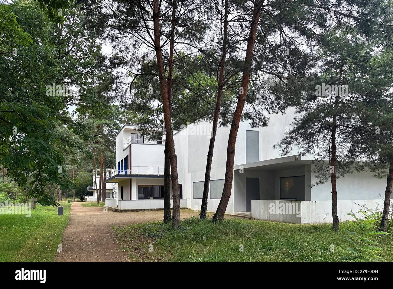 Bauhaus meisterhaeuser hi-res stock photography and images - Alamy