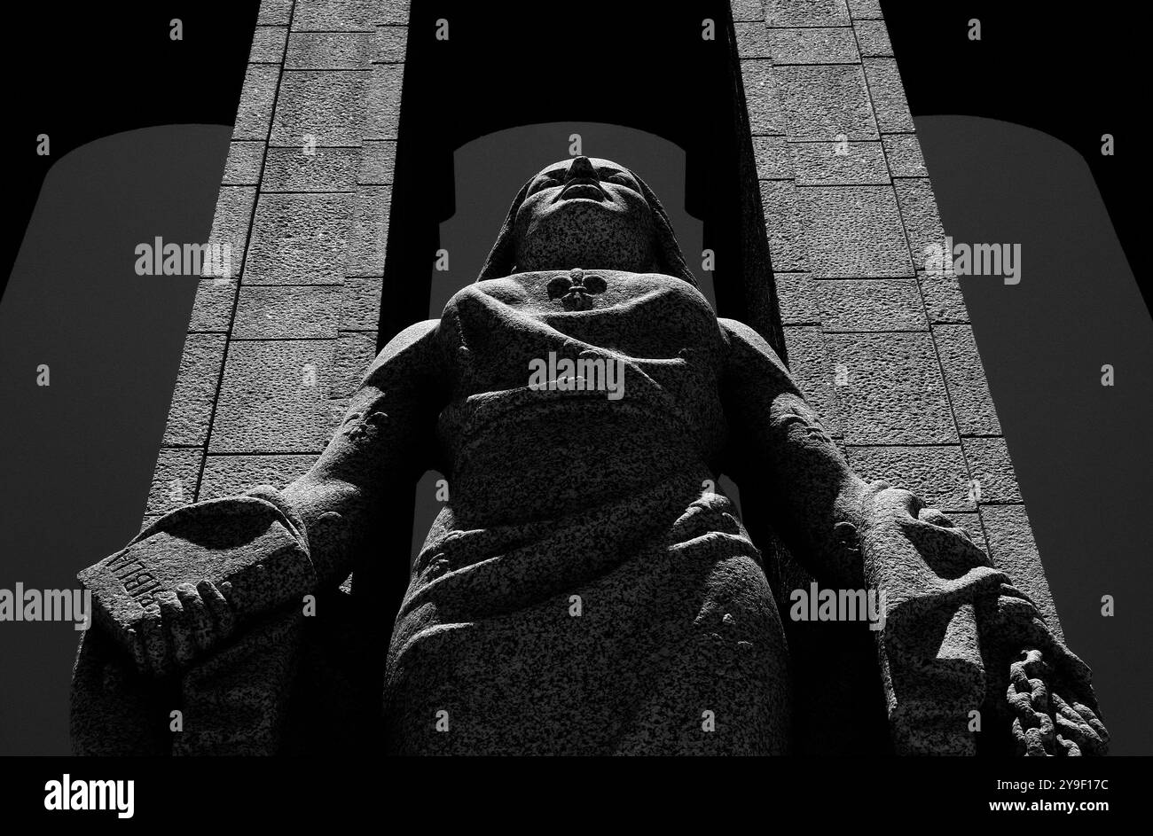 Monument in africa Black and White Stock Photos & Images - Alamy