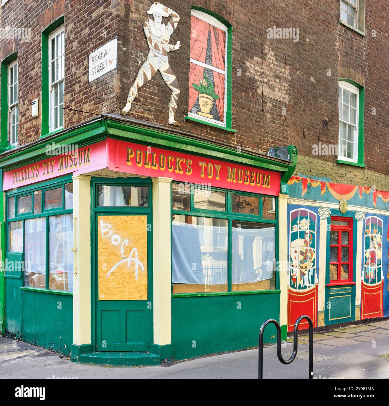 Pollocks toy museum hi-res stock photography and images - Alamy