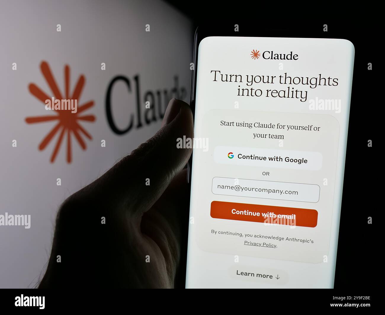 Claude ai logo hi-res stock photography and images - Alamy
