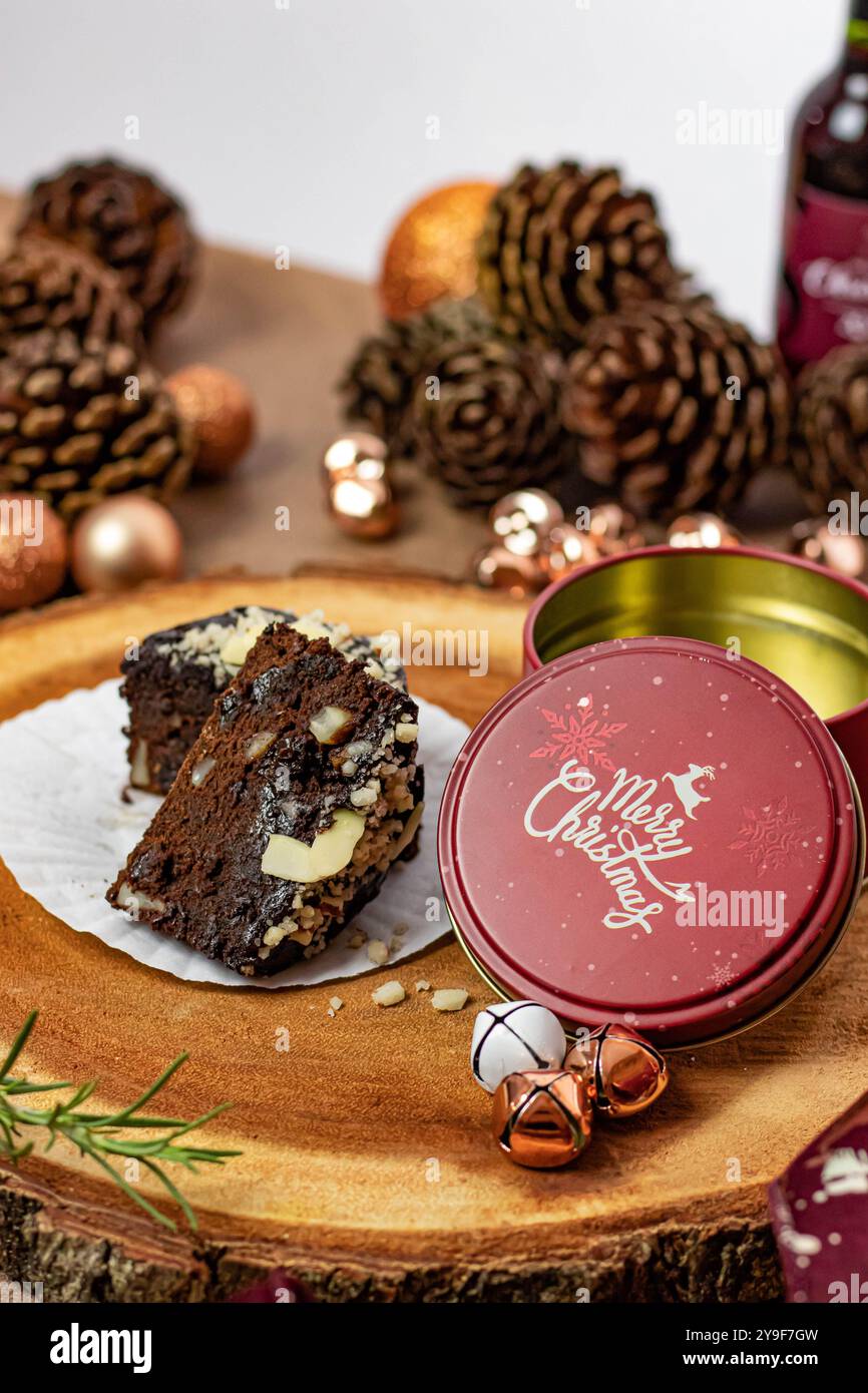 Sweet rustic fruitcake christmas hi-res stock photography and images ...