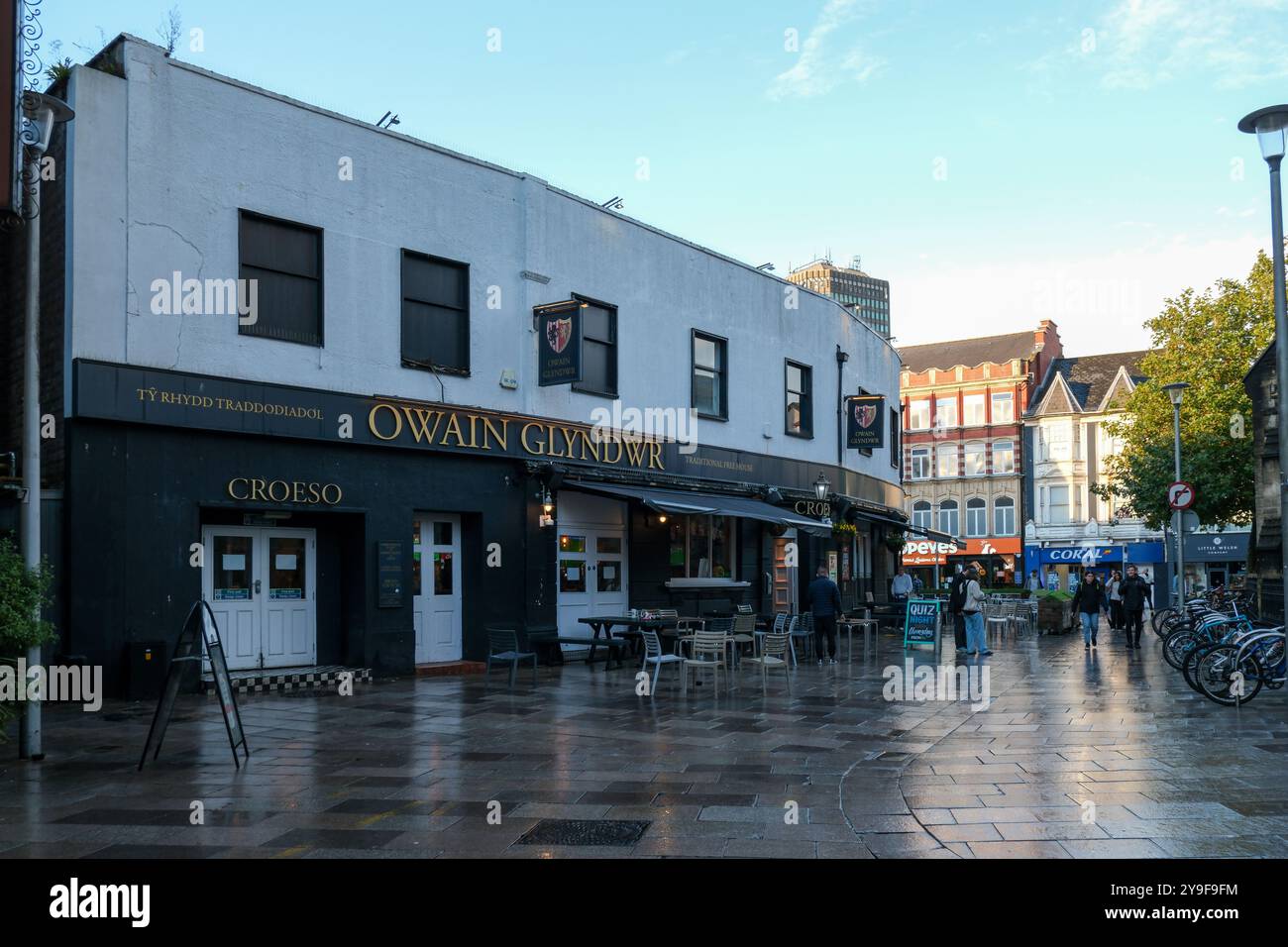The Owain Glyndwr, Cardiff, Wales Stock Photo - Alamy