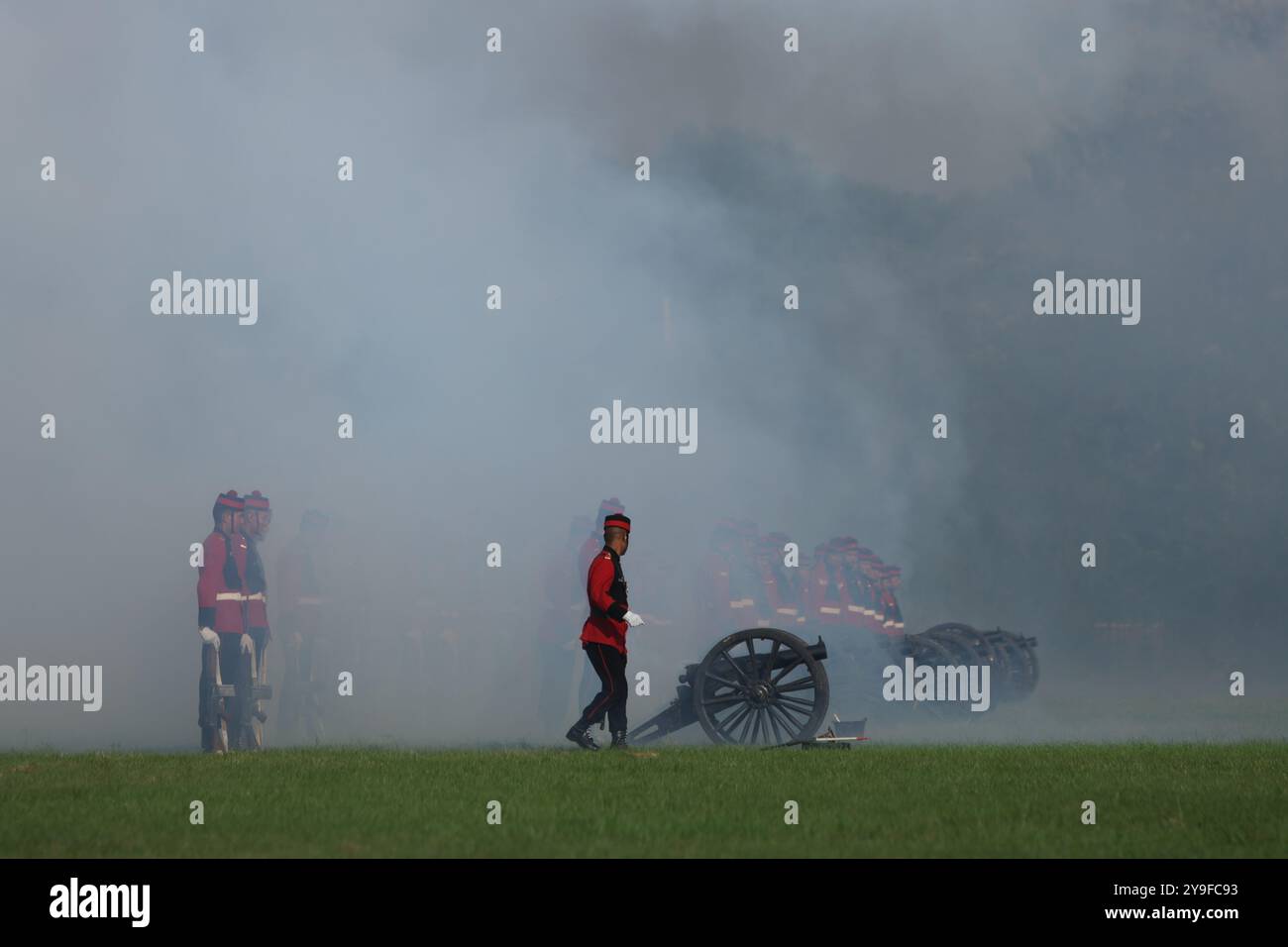 Kathmandu, Kathmandu, Nepal. 10th Oct, 2024. Nepal Army personnel fire ...