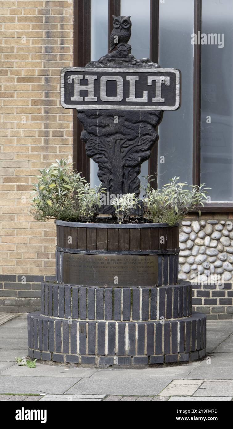 Market town name sign at Holt, Norfolk, England, UK Stock Photo - Alamy