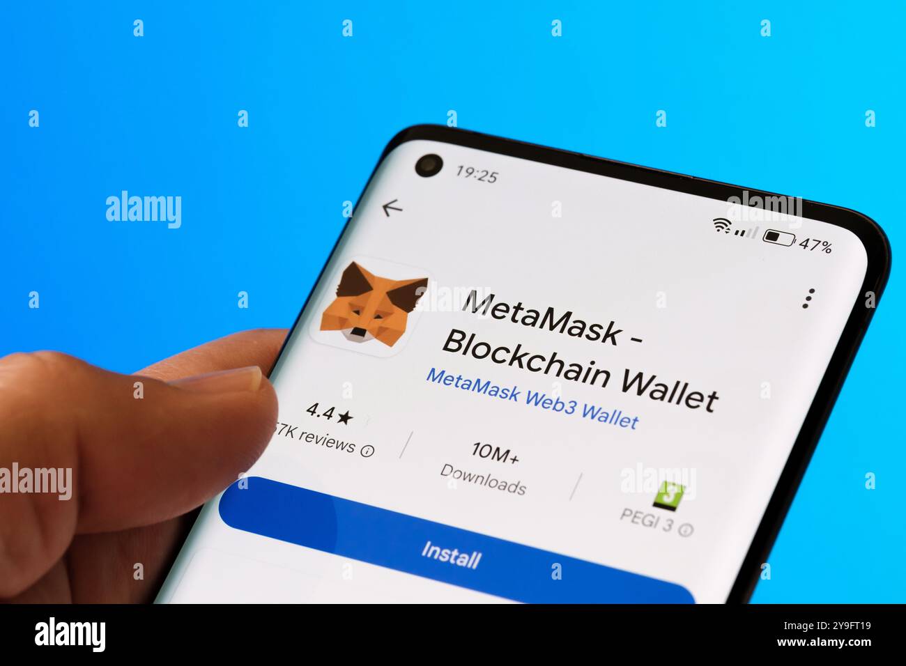 Metamask for defi hi-res stock photography and images - Alamy