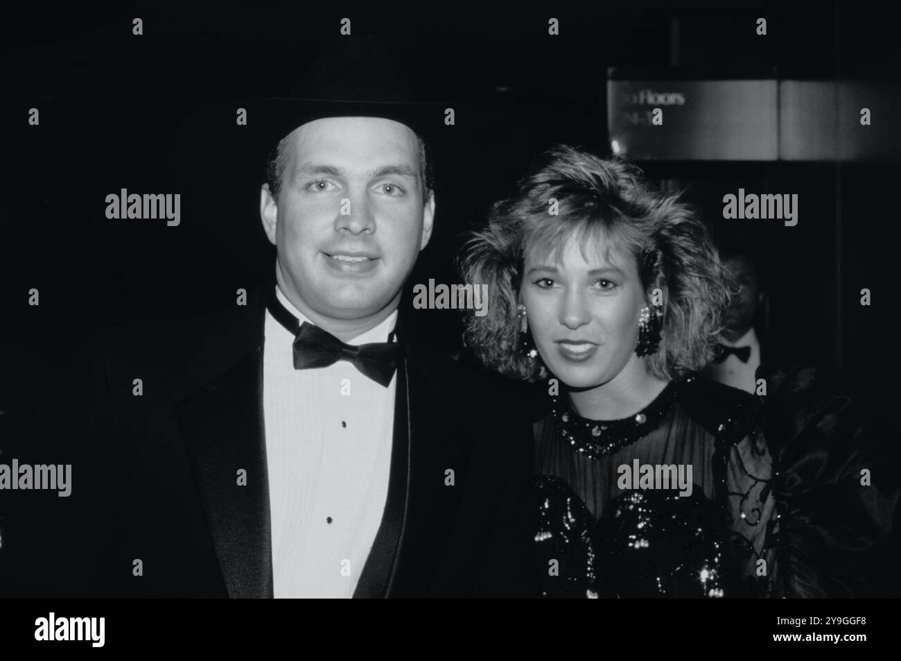 Garth Brooks and wife Sandy Mahl in New York City in September 1992 ...