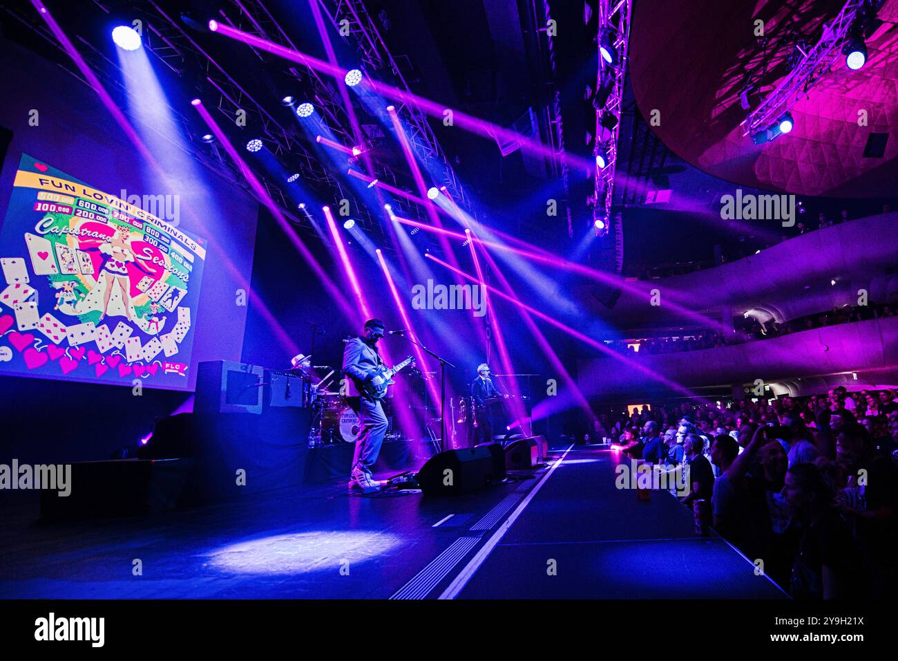 Guitar bass drums keyboards hi-res stock photography and images - Alamy