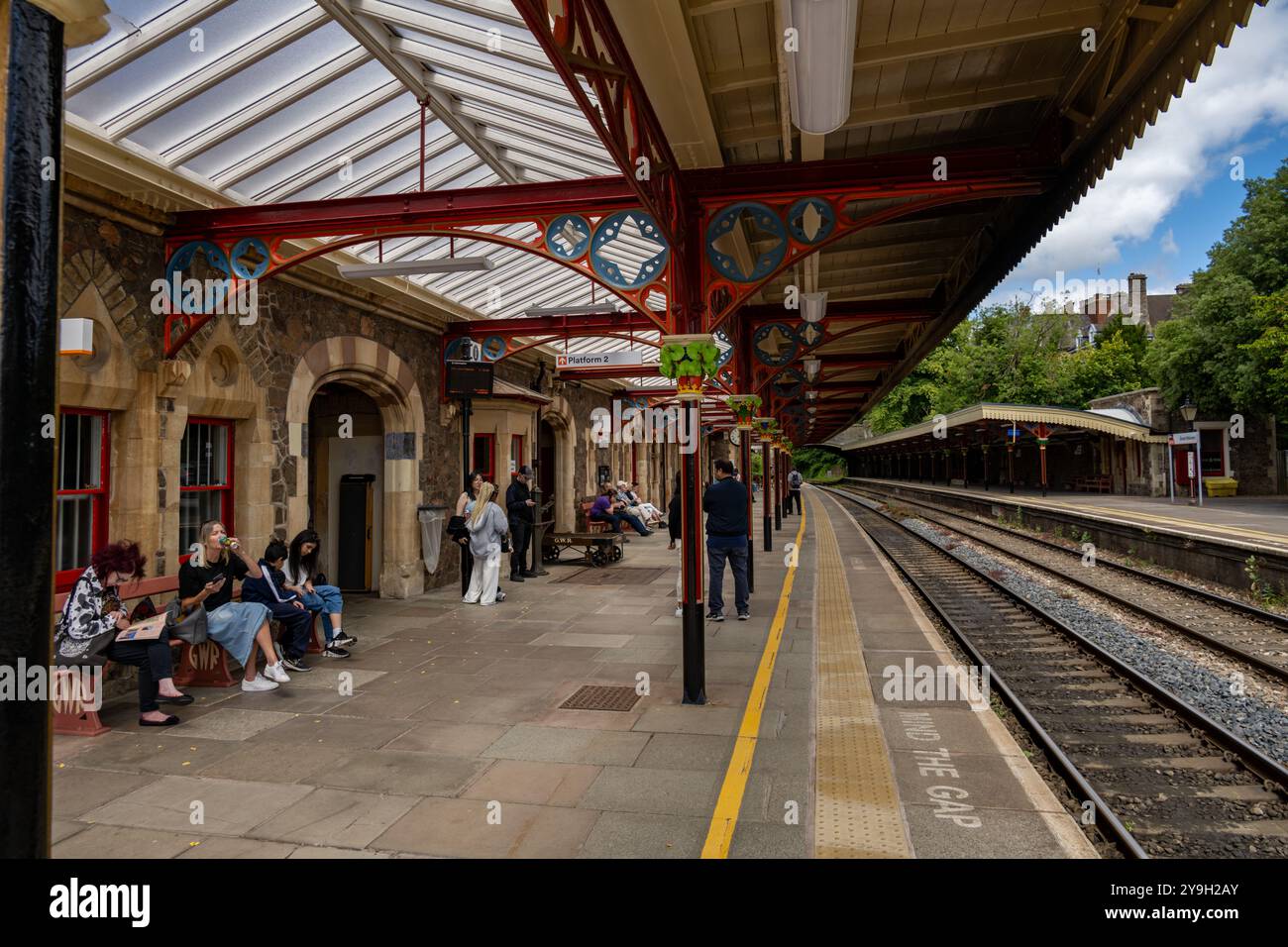 The platform of Great Malvern railway station Stock Photo - Alamy