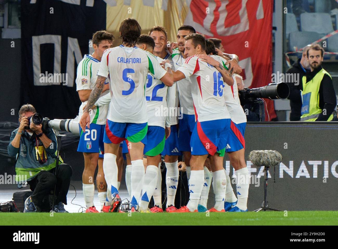 Mateo Retegui of Italy celebrates after scoring a goal with teammates ...