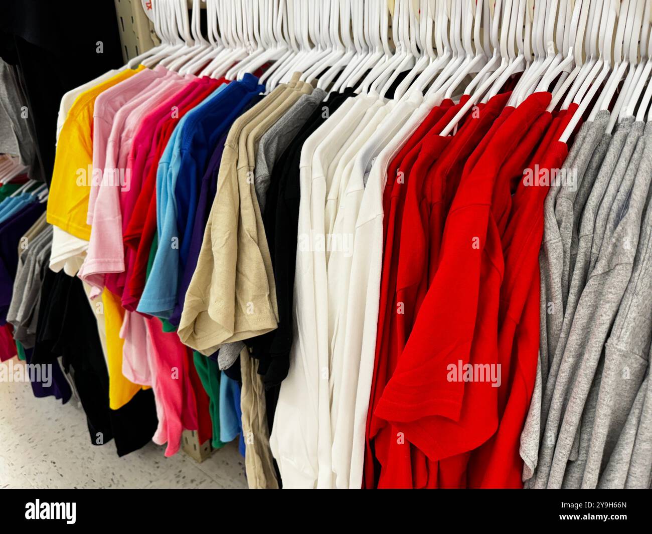 Displayracks hi-res stock photography and images - Alamy