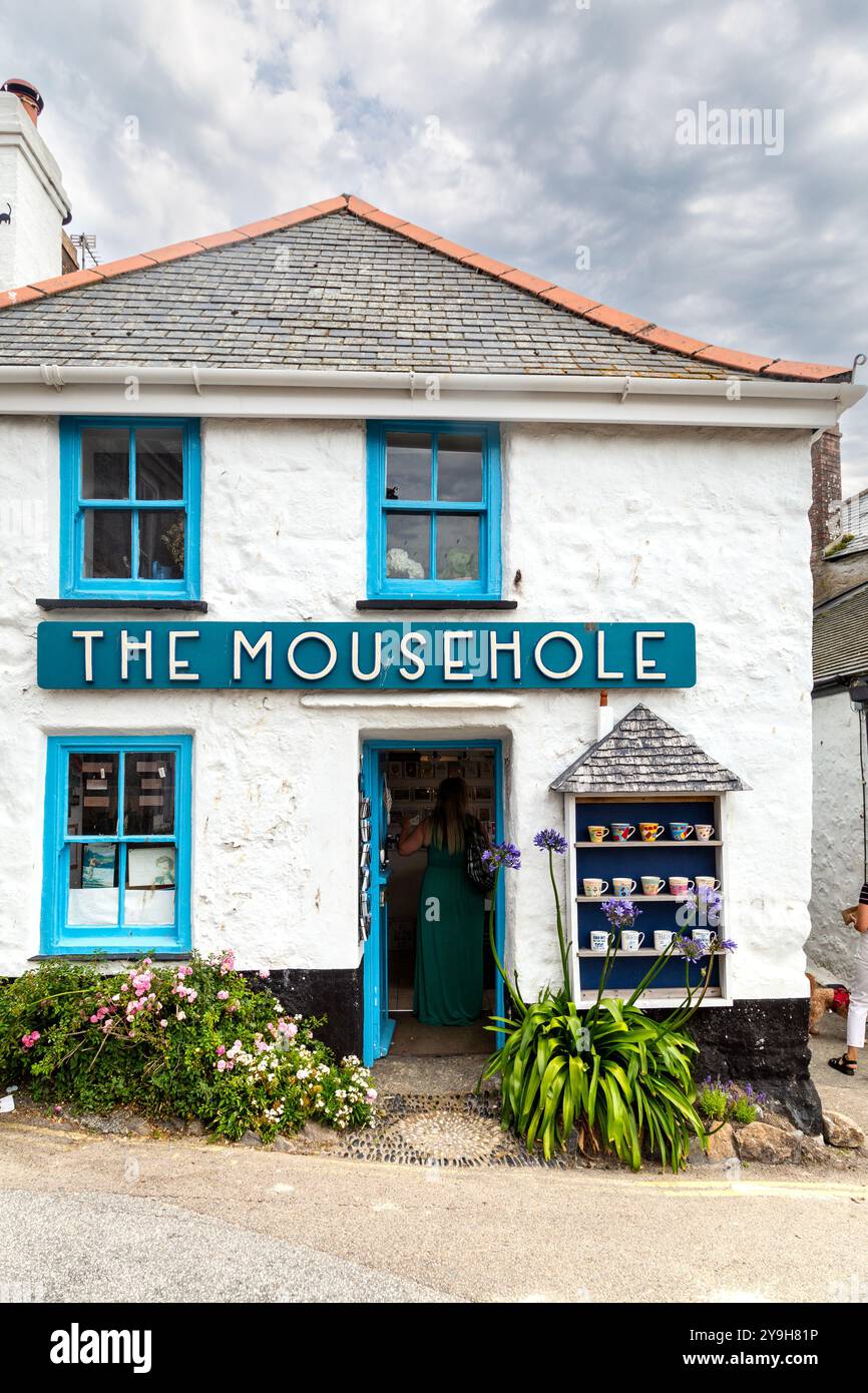 The Mousehole souvenir shop, Mousehole, Penwith Peninsula, Cornwall, UK ...