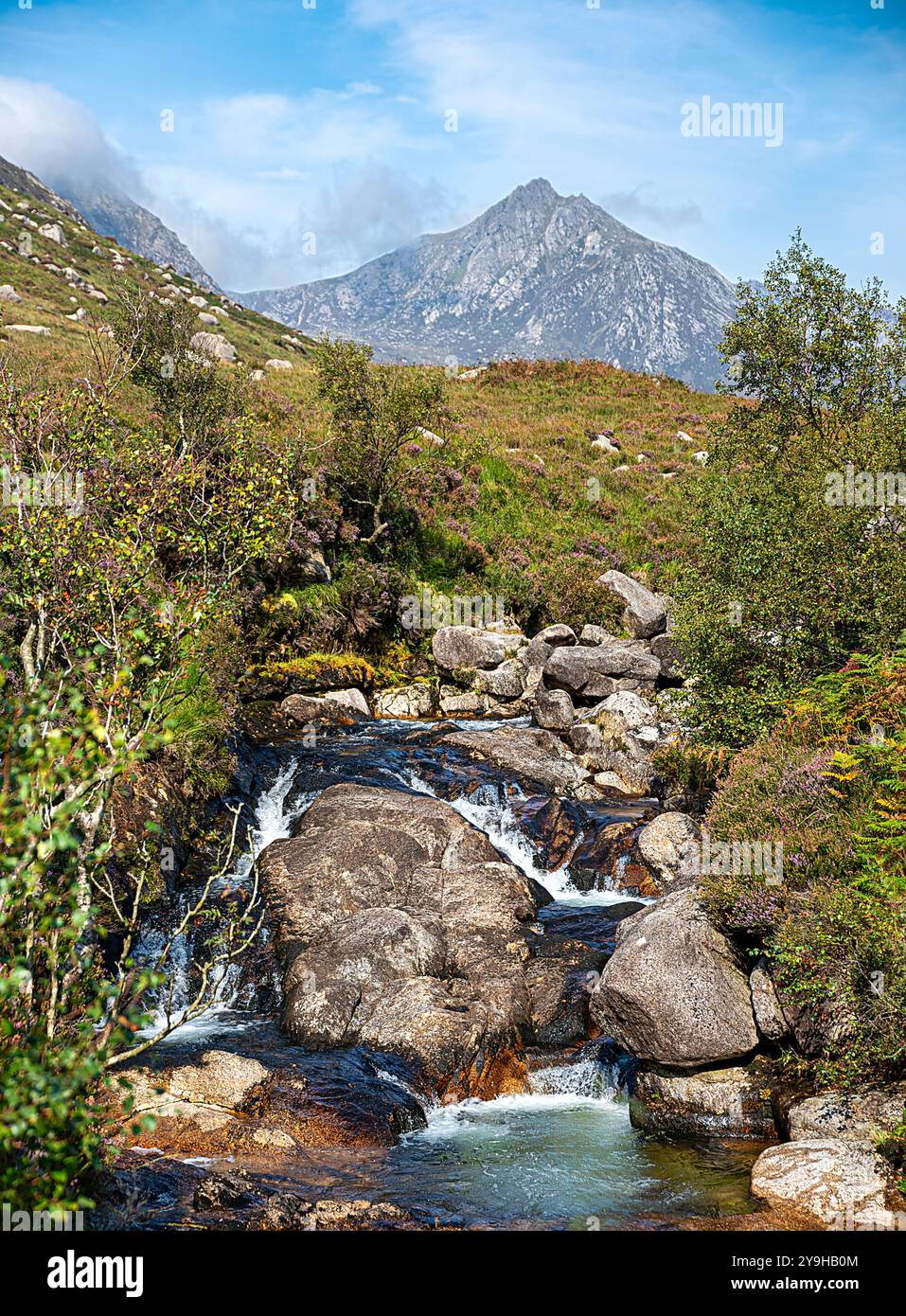 Landscape photography of mountain Goatfell and valley Glen Rosa, rocky ...