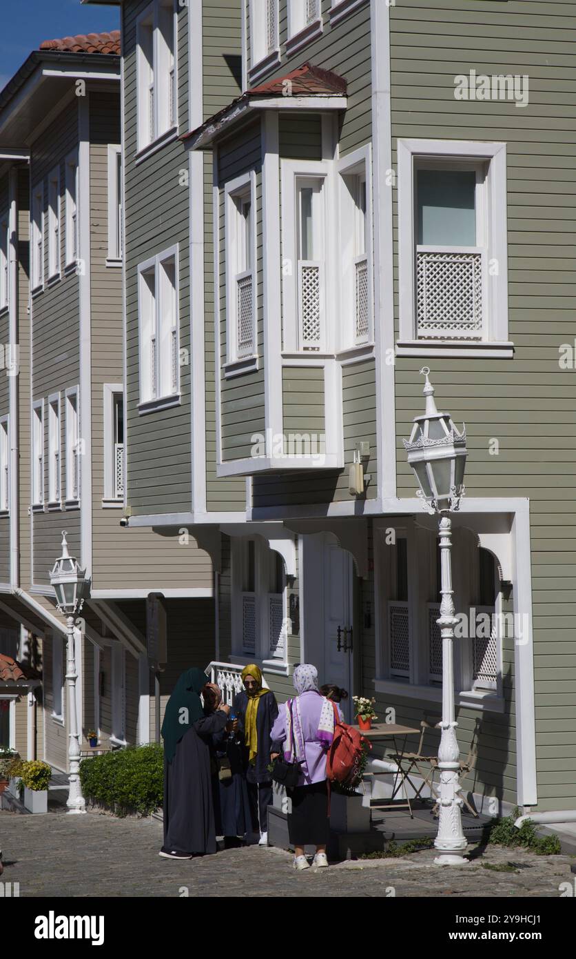 Türkiye, Turkey, Istanbul, Sogukcesme Sokagi, traditional, architecture ...