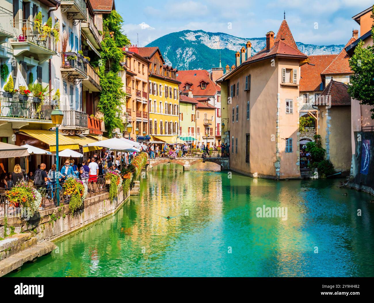 Stunning view of the medieval village of Annecy with colorful houses ...