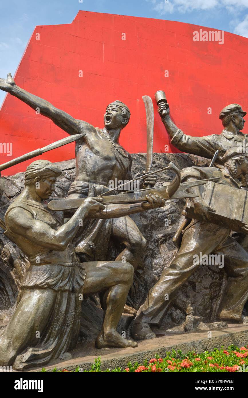 Patriotic monument, statue of independence, including shooting a bow ...