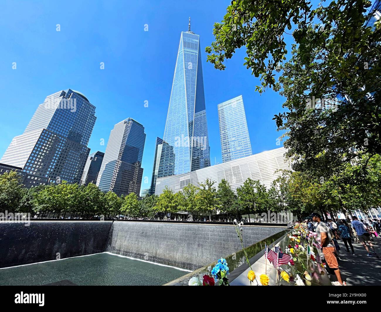 WTC Footprint Pool and Waterfalls "Reflecting Absence" at the The ...