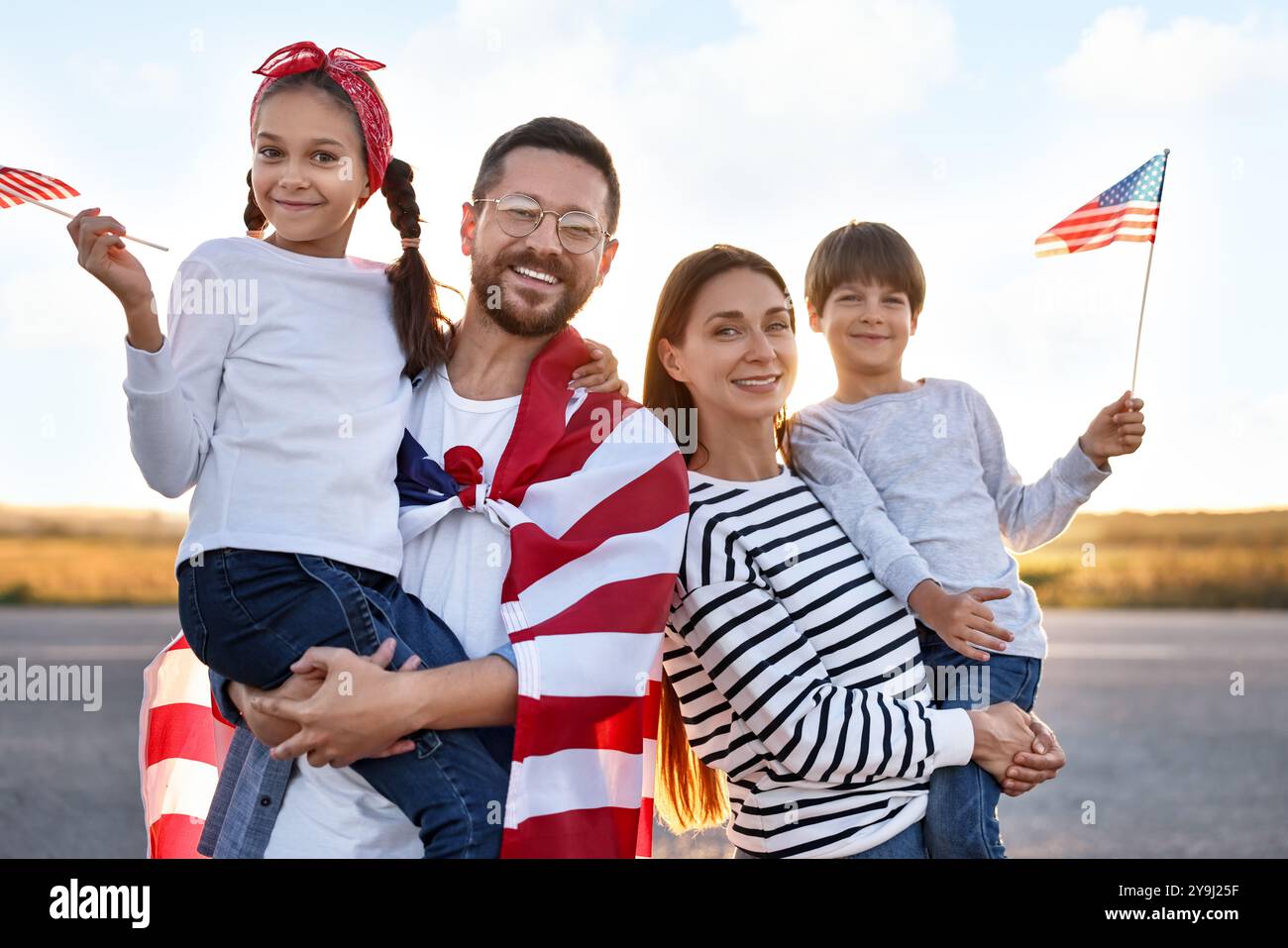 Portrait preteen girl waving hi-res stock photography and images - Alamy