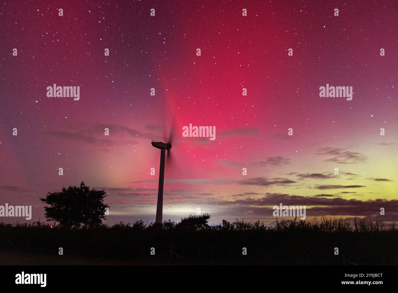 Northern lights over devon hi-res stock photography and images - Alamy