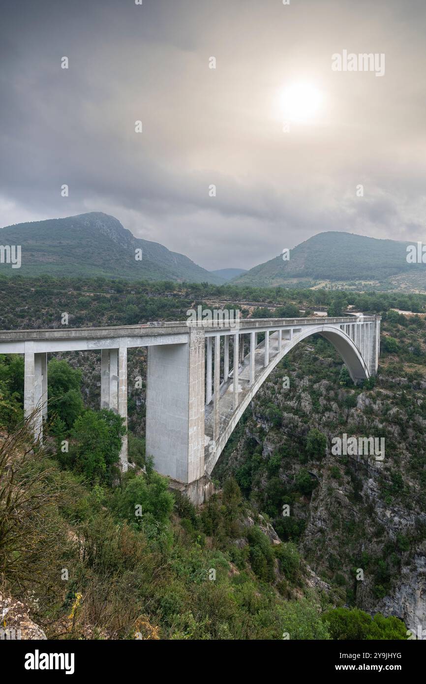Pont de l'Artuby Bridge Stretching Across Verdon Gorge in Provence ...